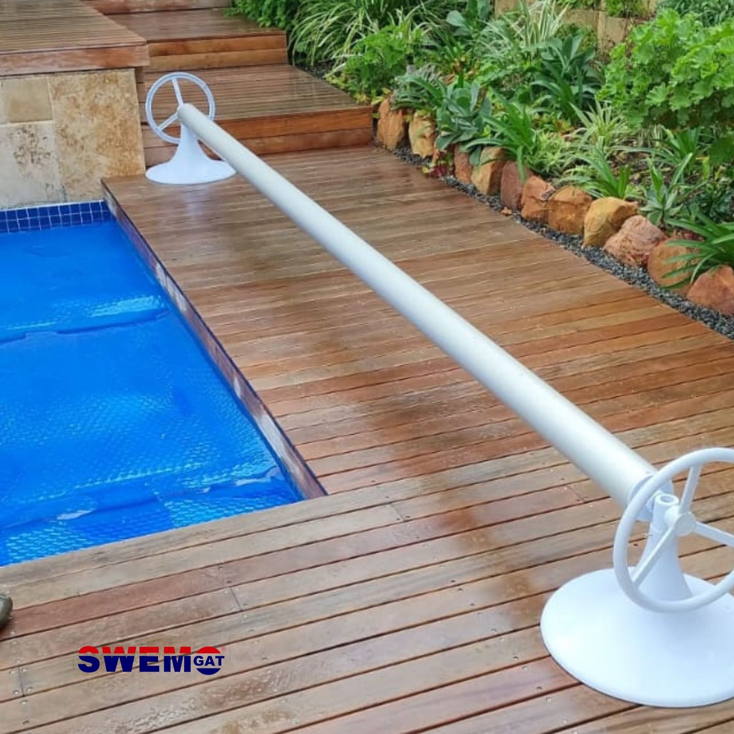 RSA Roll-up station for Residential Bubble Pool Covers – Swemgat